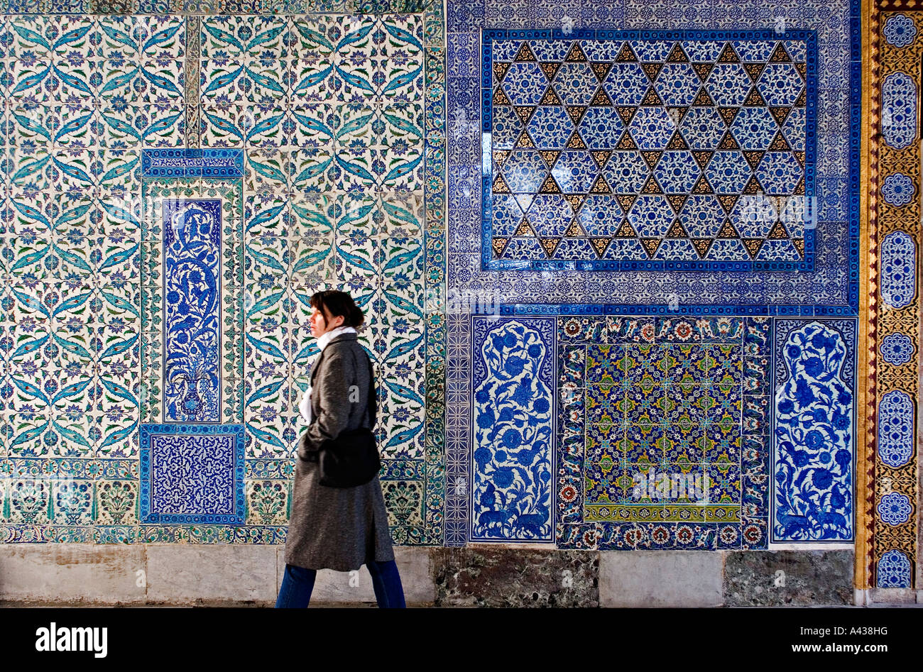 Blue tiles at Circumcision Room, Topkapi Palace Istanbul Stock Photo ...