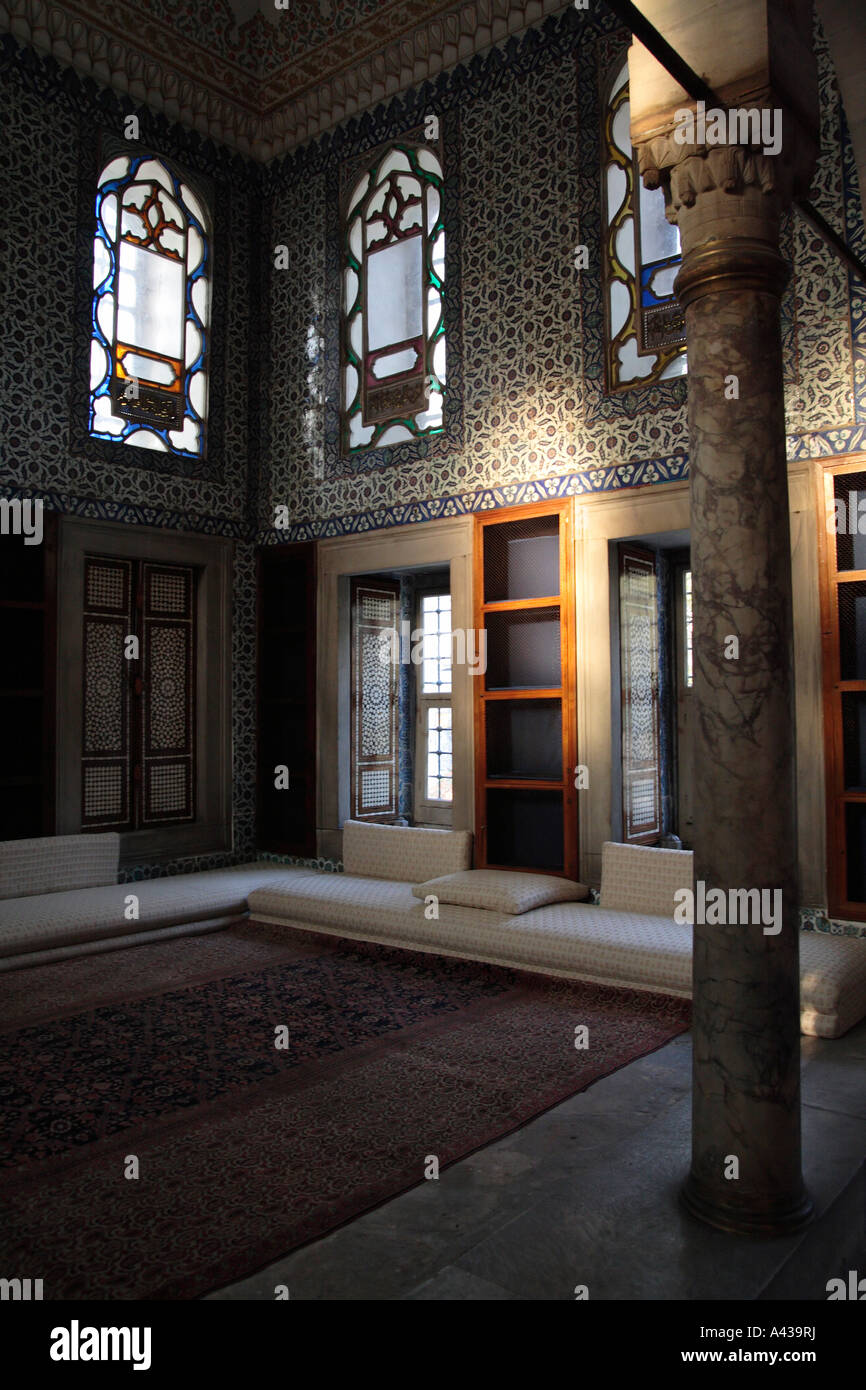 Library in Topkapi palace, Istanbul, Turkey Stock Photo - Alamy