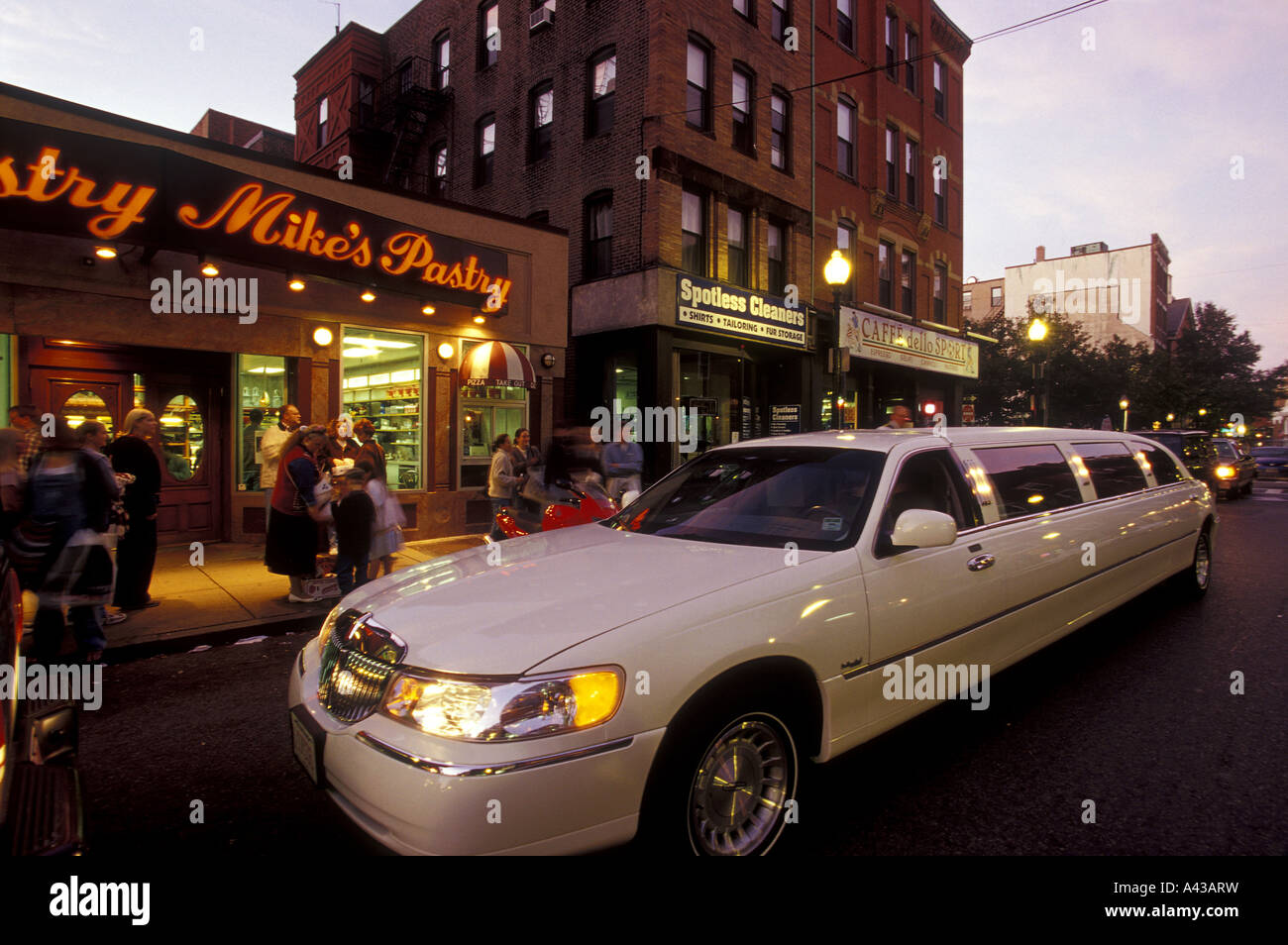 American limousine hi-res stock photography and images - Alamy