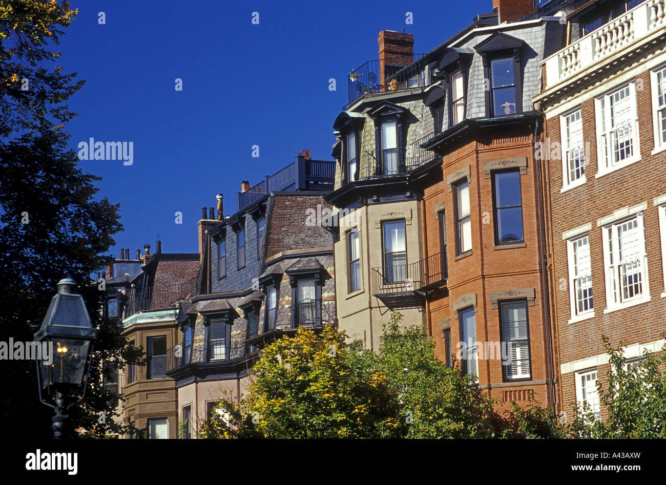 Old american houses hi-res stock photography and images - Alamy
