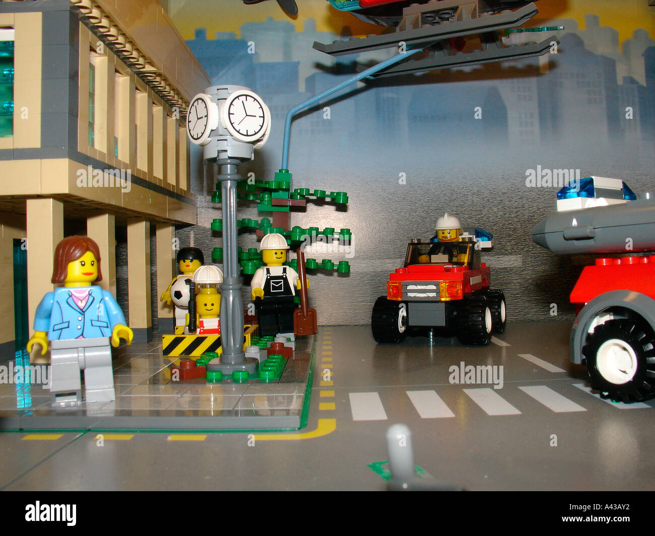 Lego minifigures pieces Stock Photo - Alamy