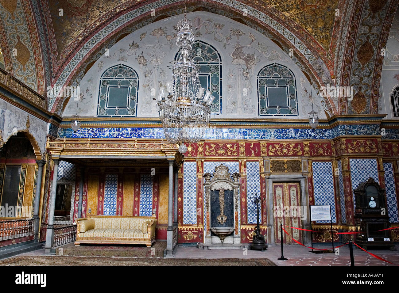 Meeting room, Harem, Topkapi Palace Istanbul Stock Photo - Alamy
