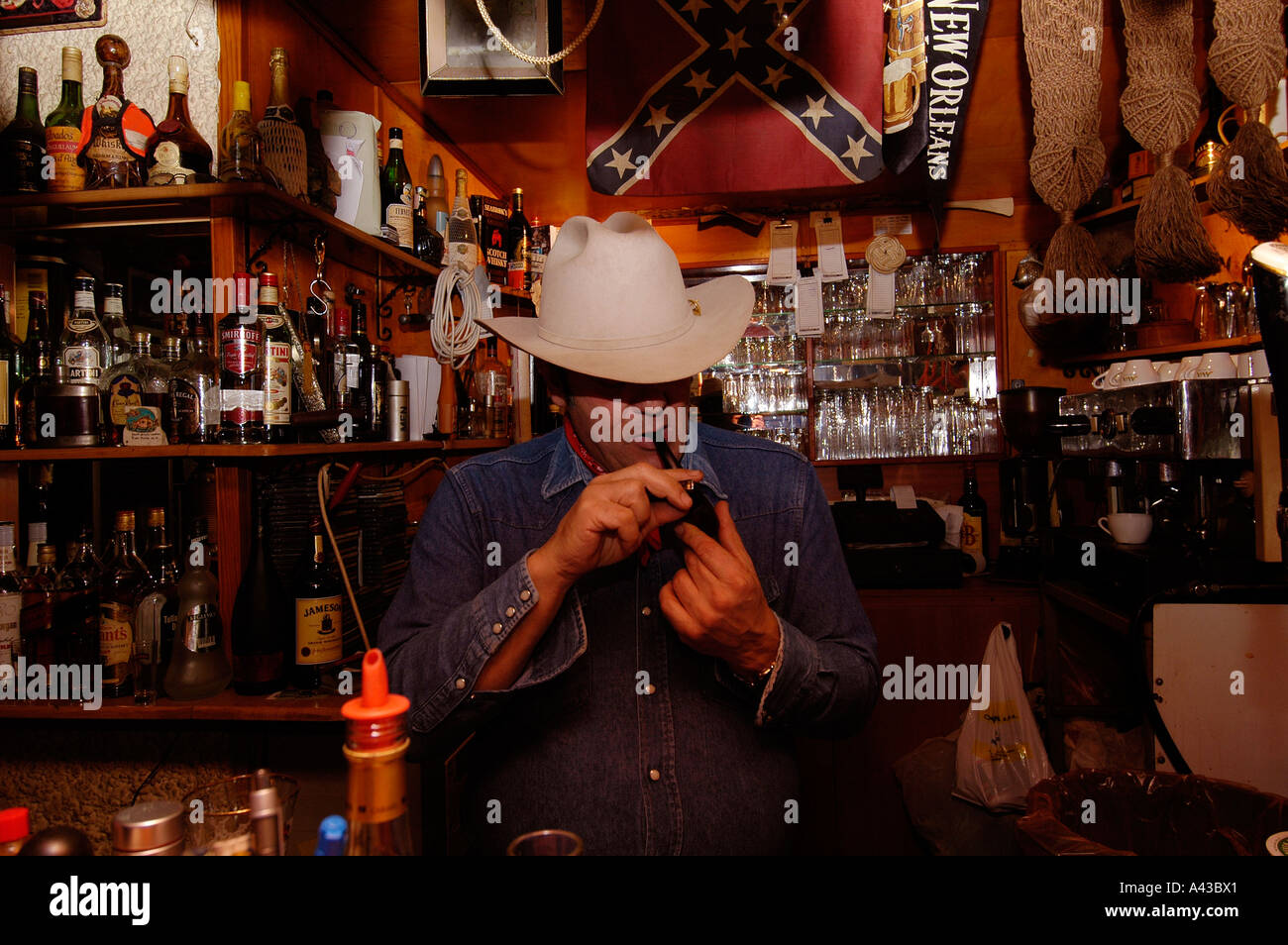 Smoke pipe pose hi-res stock photography and images - Alamy