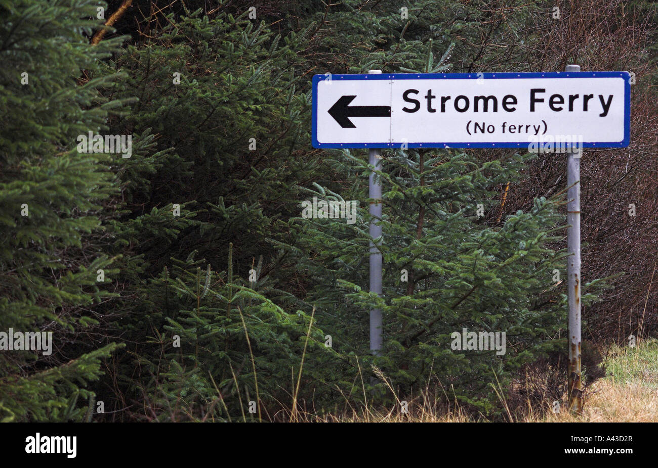 Strome ferry hi-res stock photography and images - Alamy