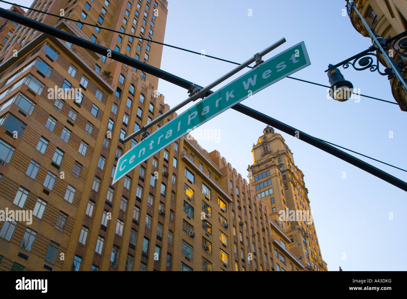 New york residents west hi-res stock photography and images - Alamy