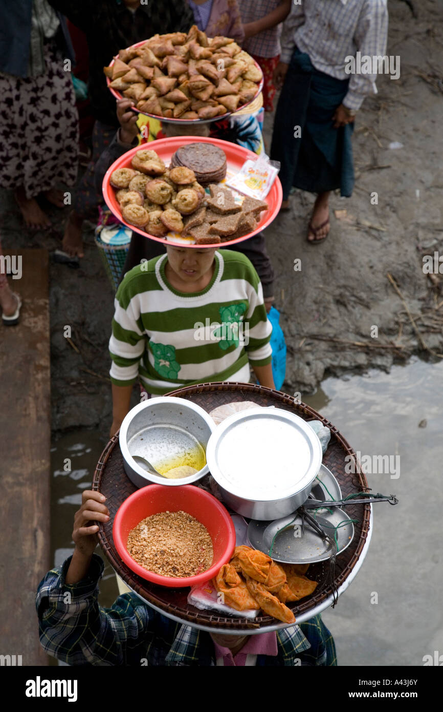 Fast Food, along Ayeyarwady River, Myanmar Stock Photo - Alamy