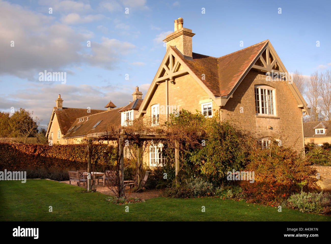 A LUXURY BED AND BREAKFAST APARTMENT PART OF A CONVERTED STABLE BLOCK ...