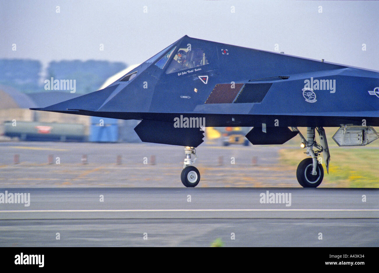 Lockheed 117a nighthawk stealth fighter hi-res stock photography and ...