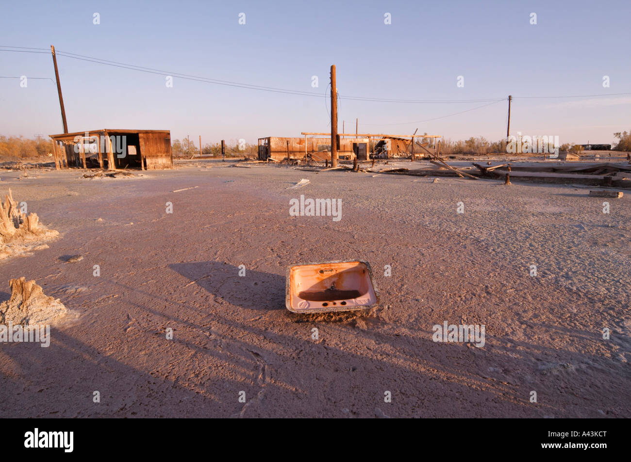 Salton sink hi-res stock photography and images - Alamy
