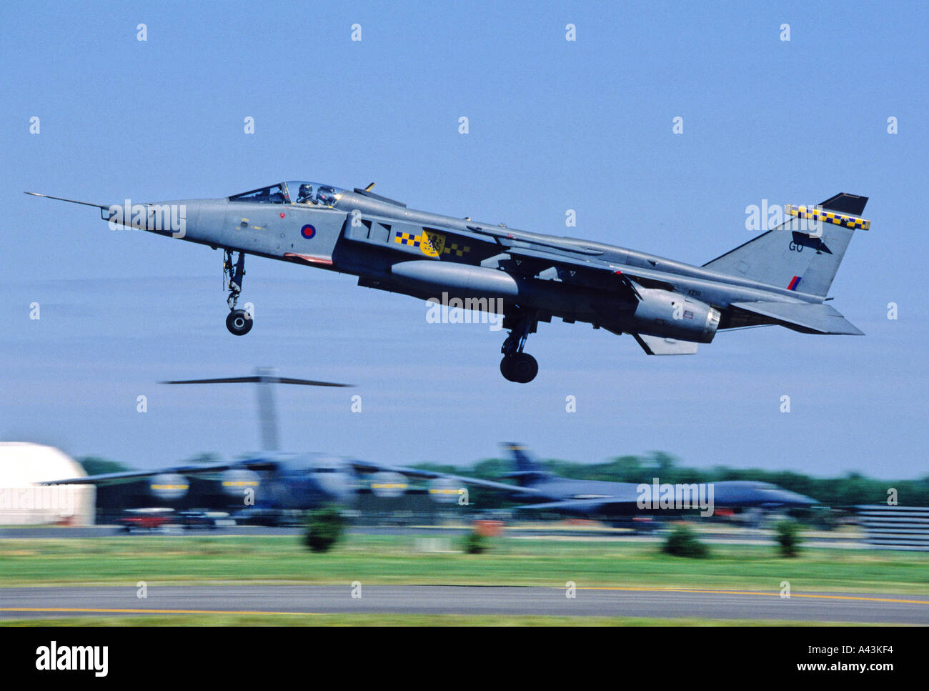 RAF Jaguar GR1A ground attack aircraft landing Stock Photo - Alamy