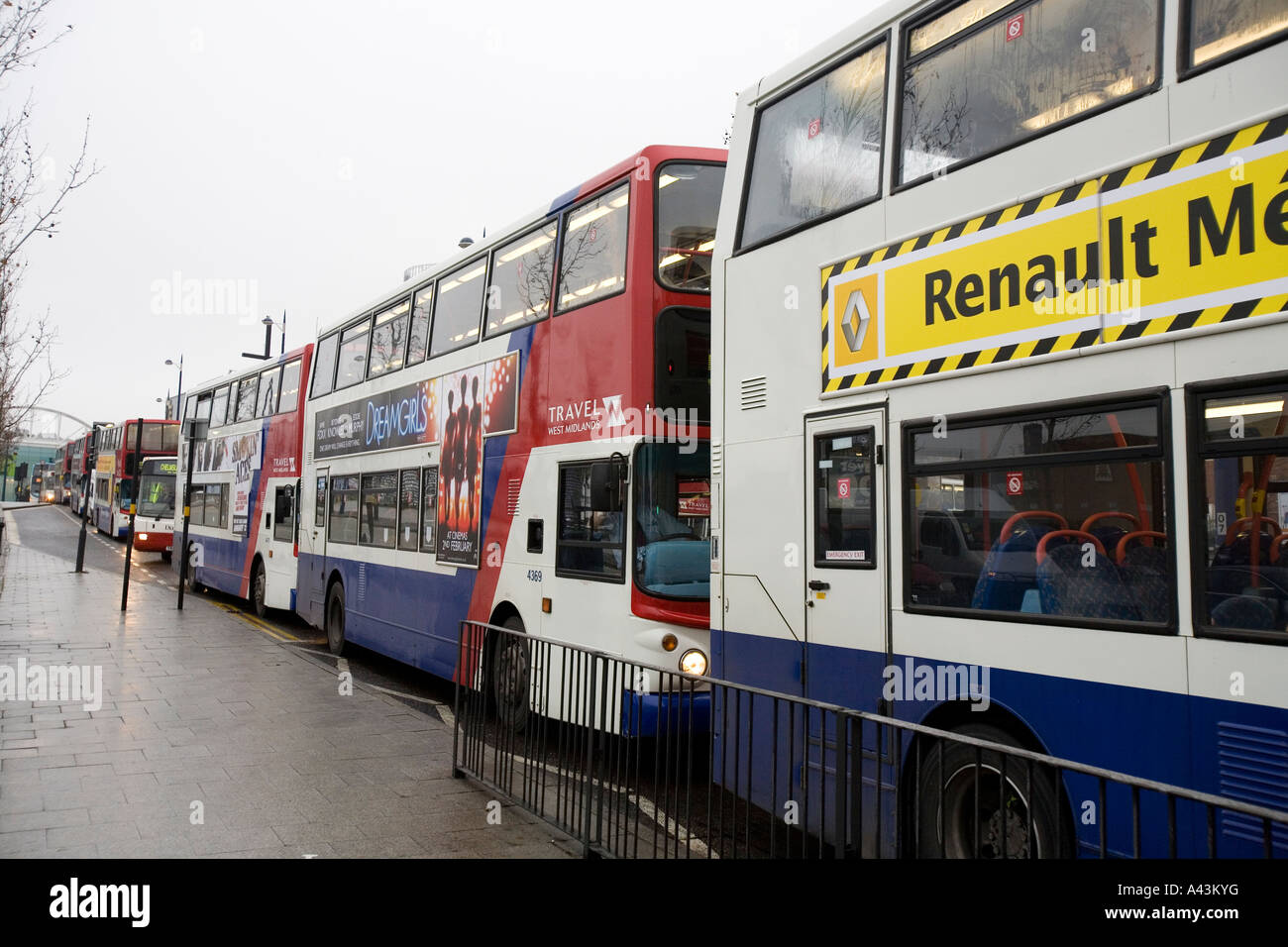 Chaos on the buses Birmingham s bus mall is ground to a halt during ...