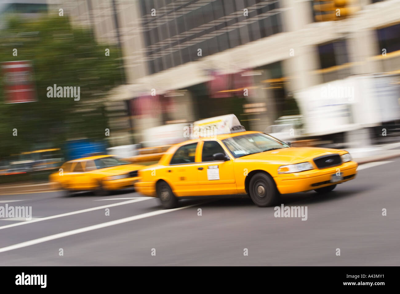 Busy traffic intersection cabs taxis hi-res stock photography and ...