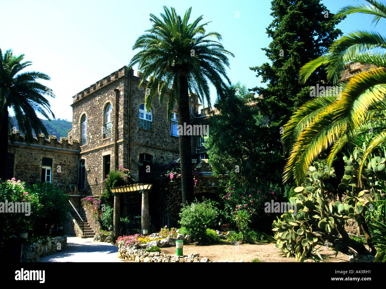 Mandelieu la napoule hi-res stock photography and images - Alamy