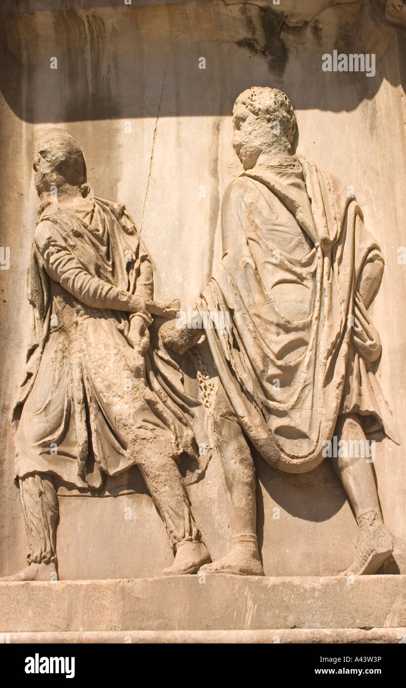 Frieze freize hi-res stock photography and images - Alamy