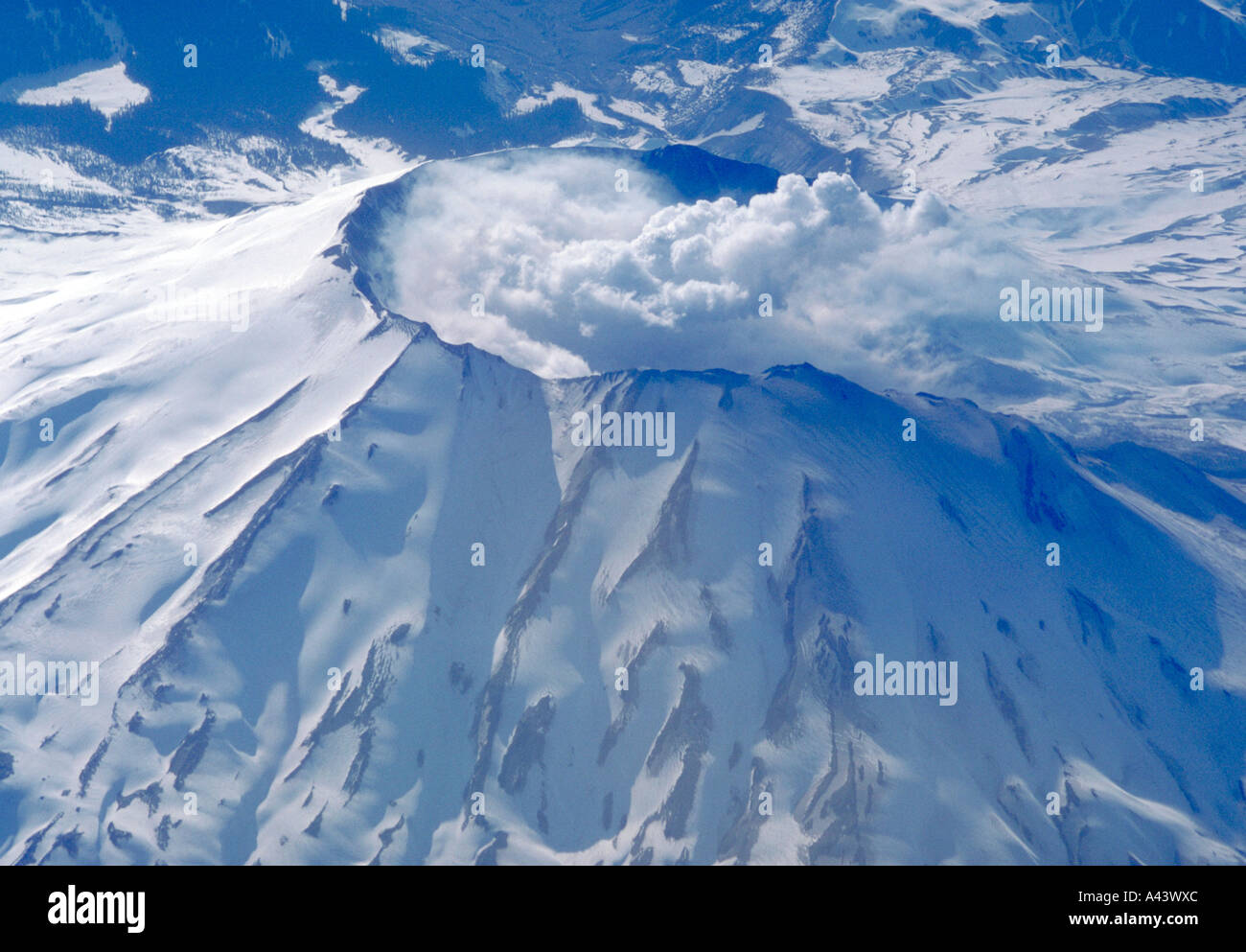 Aerial view mount st helens hi-res stock photography and images - Alamy