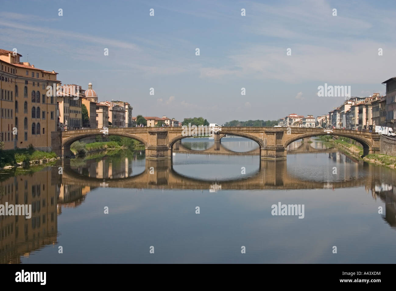 Bridge over the river Arno Stock Photo - Alamy