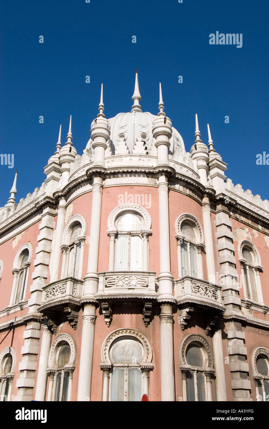 Archtectural style around the square PRACA DO PRINCIPE REAL Lisbon ...