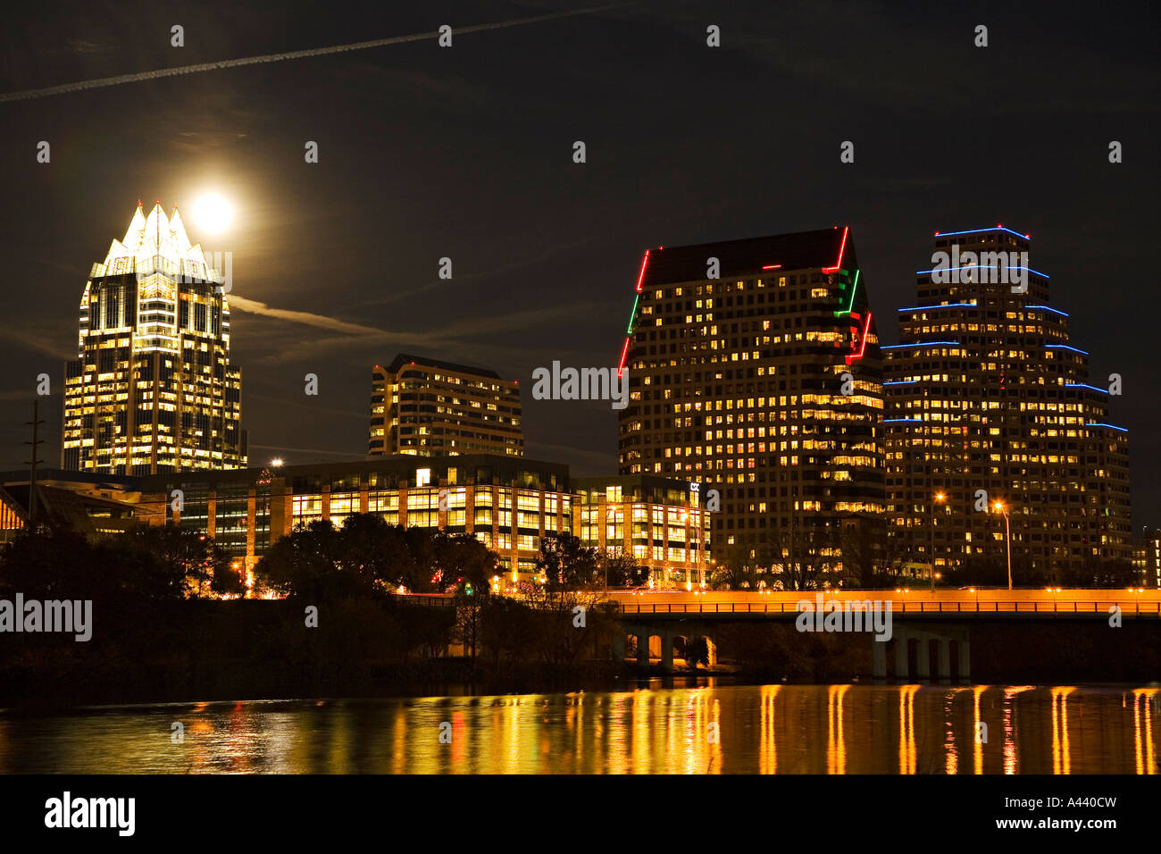 Texas skyline full moon hi-res stock photography and images - Alamy