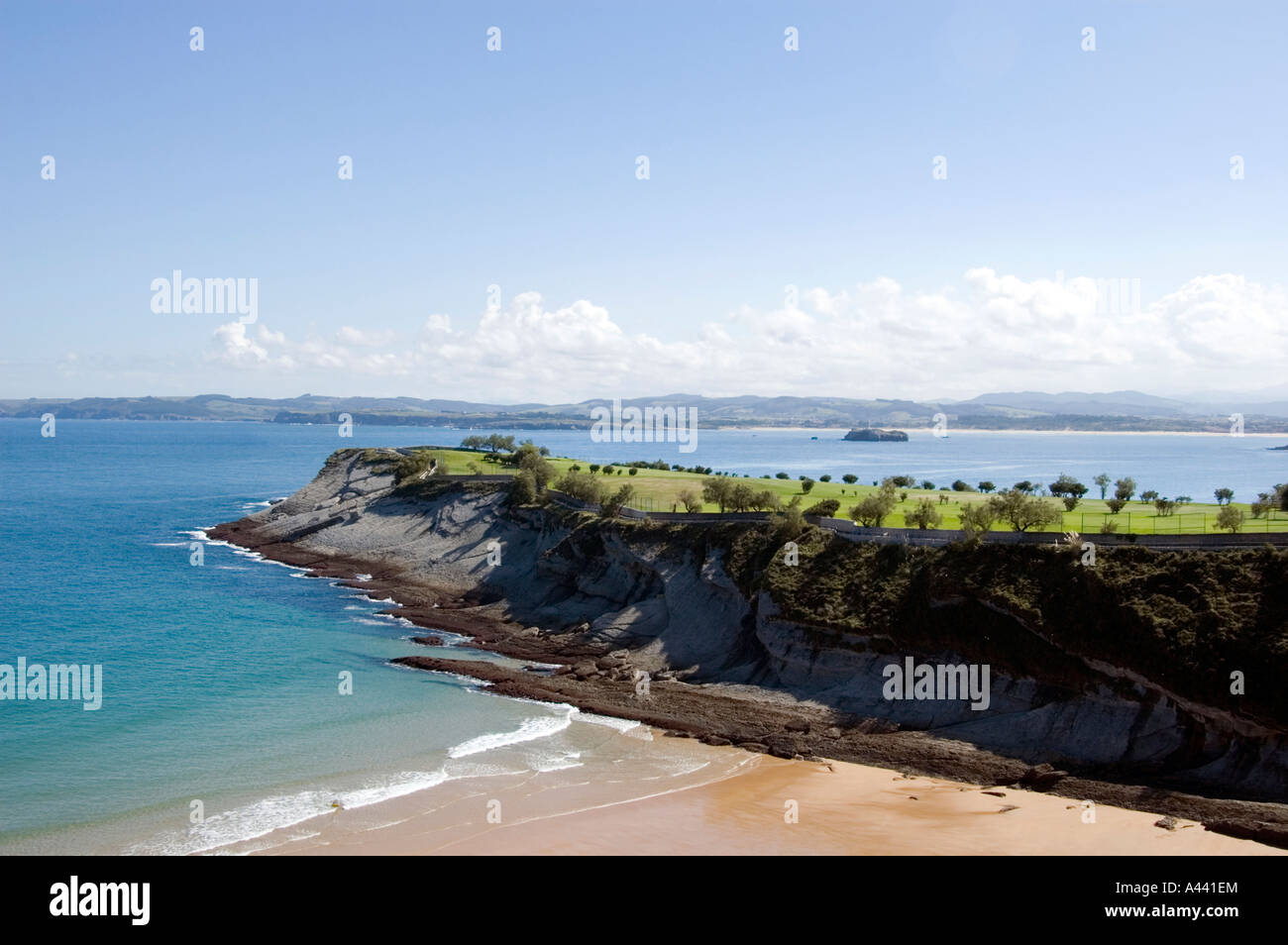 Rocky promontory hi-res stock photography and images - Alamy