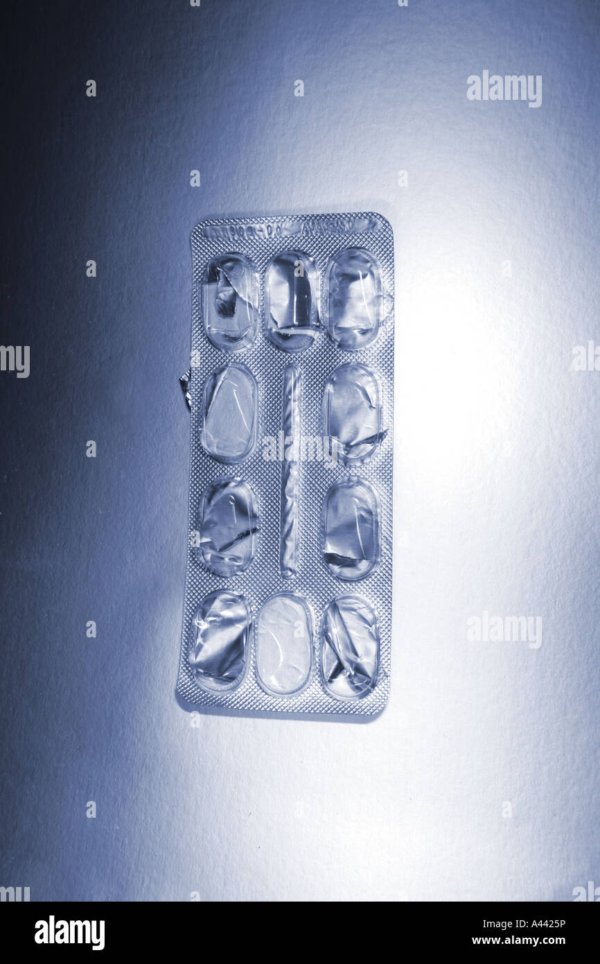 Pill packet chemist hi-res stock photography and images - Alamy