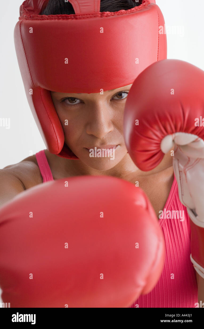 Portrait of woman in boxing gear Stock Photo - Alamy