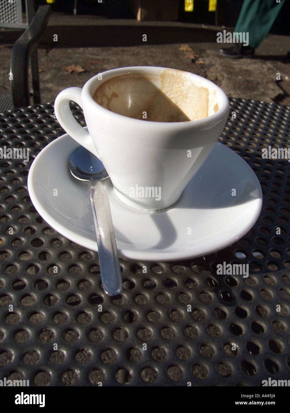 empty coffee cup Stock Photo - Alamy
