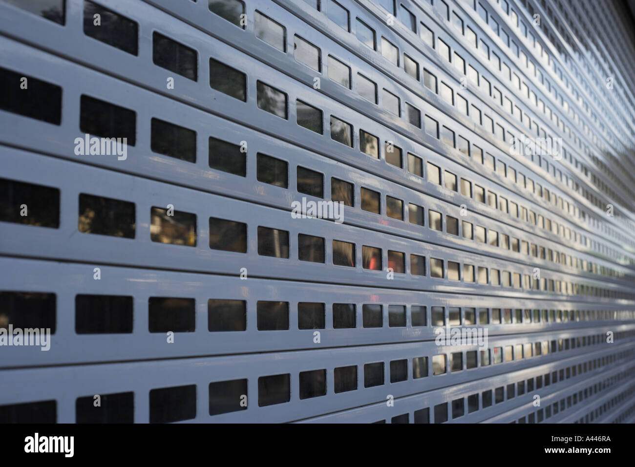 Storefront gates hi-res stock photography and images - Alamy