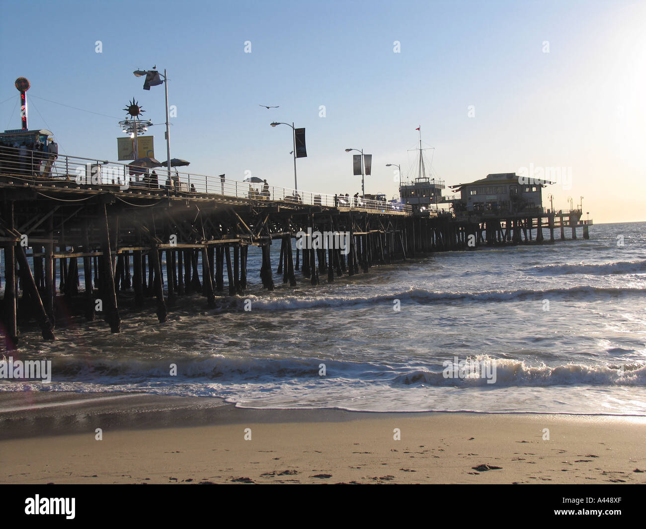 Visitors santa monica pier hi-res stock photography and images - Alamy