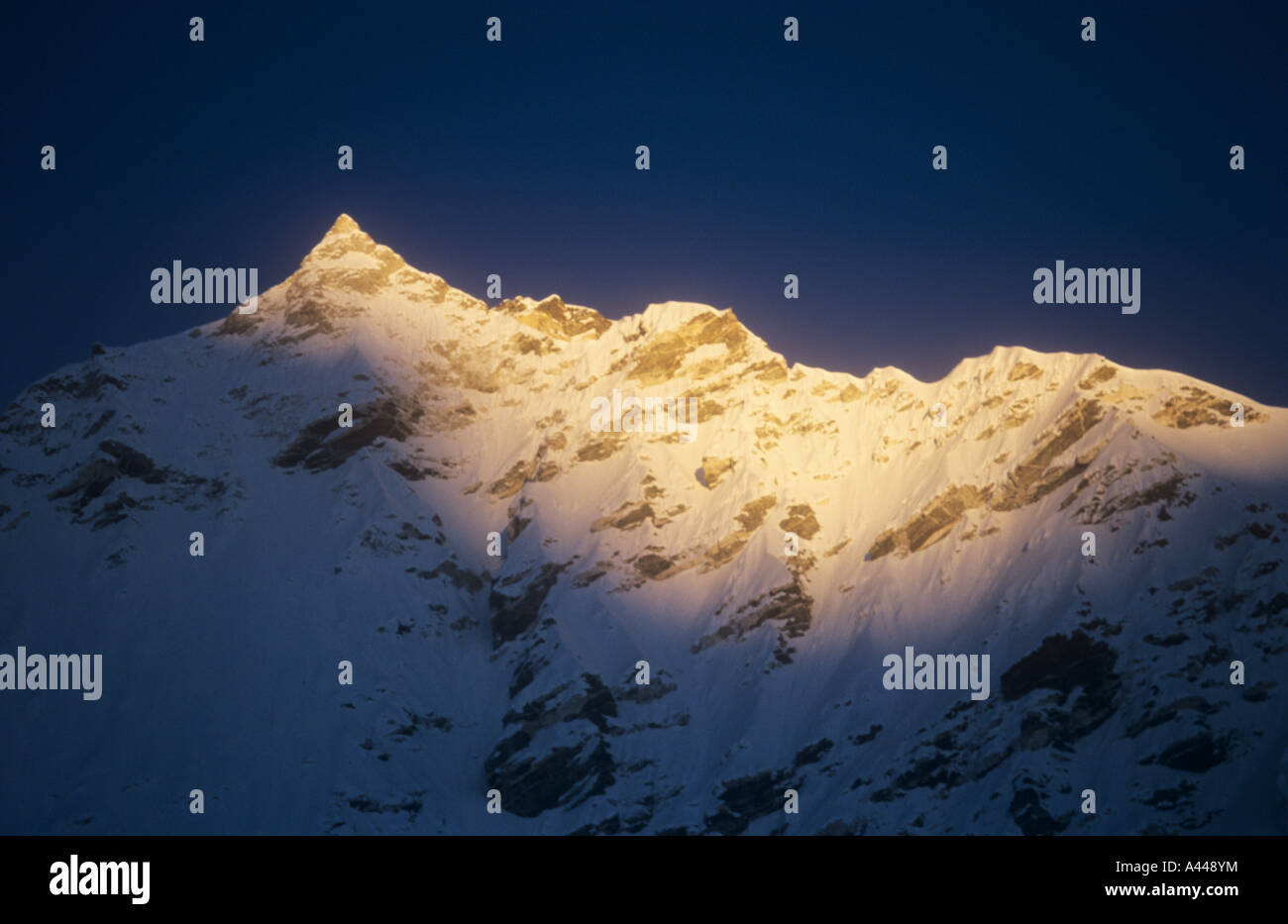 Tibet nepal border hi-res stock photography and images - Alamy