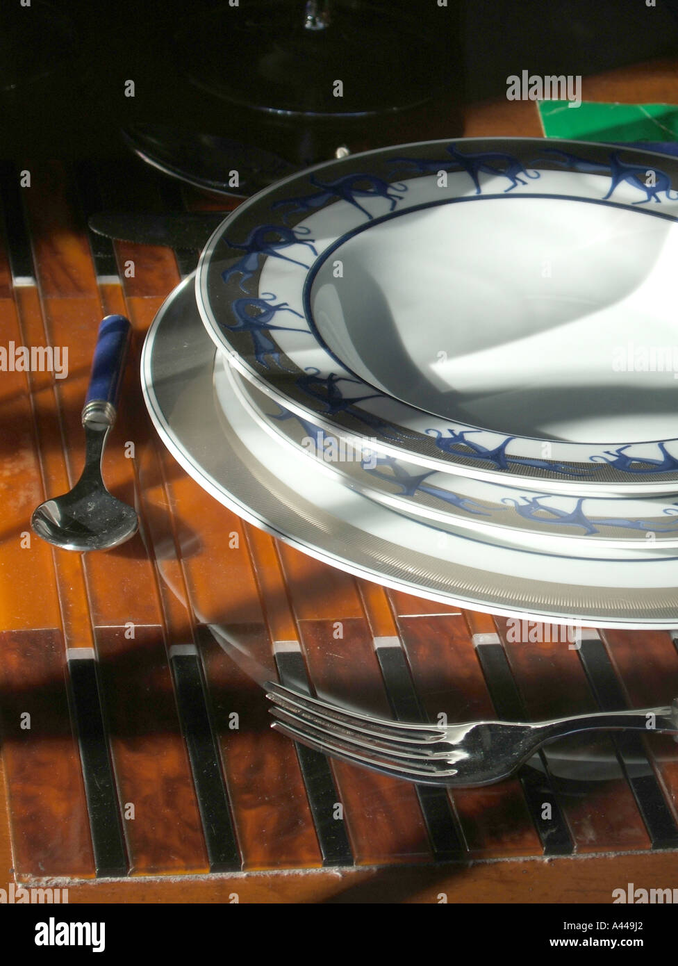 table dinner setting Stock Photo - Alamy