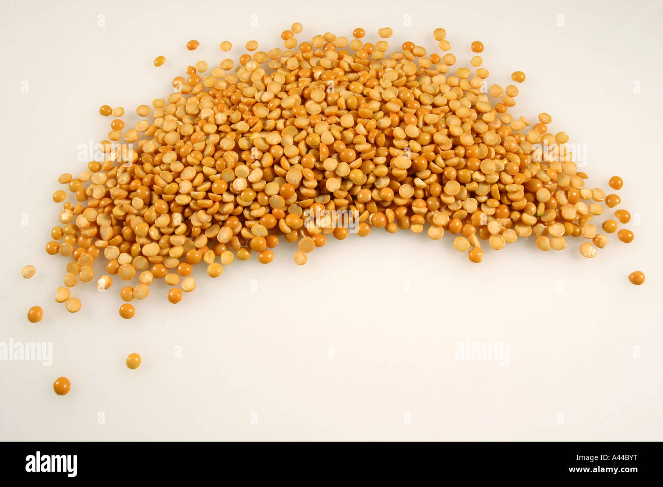 Yellow split peas Stock Photo - Alamy