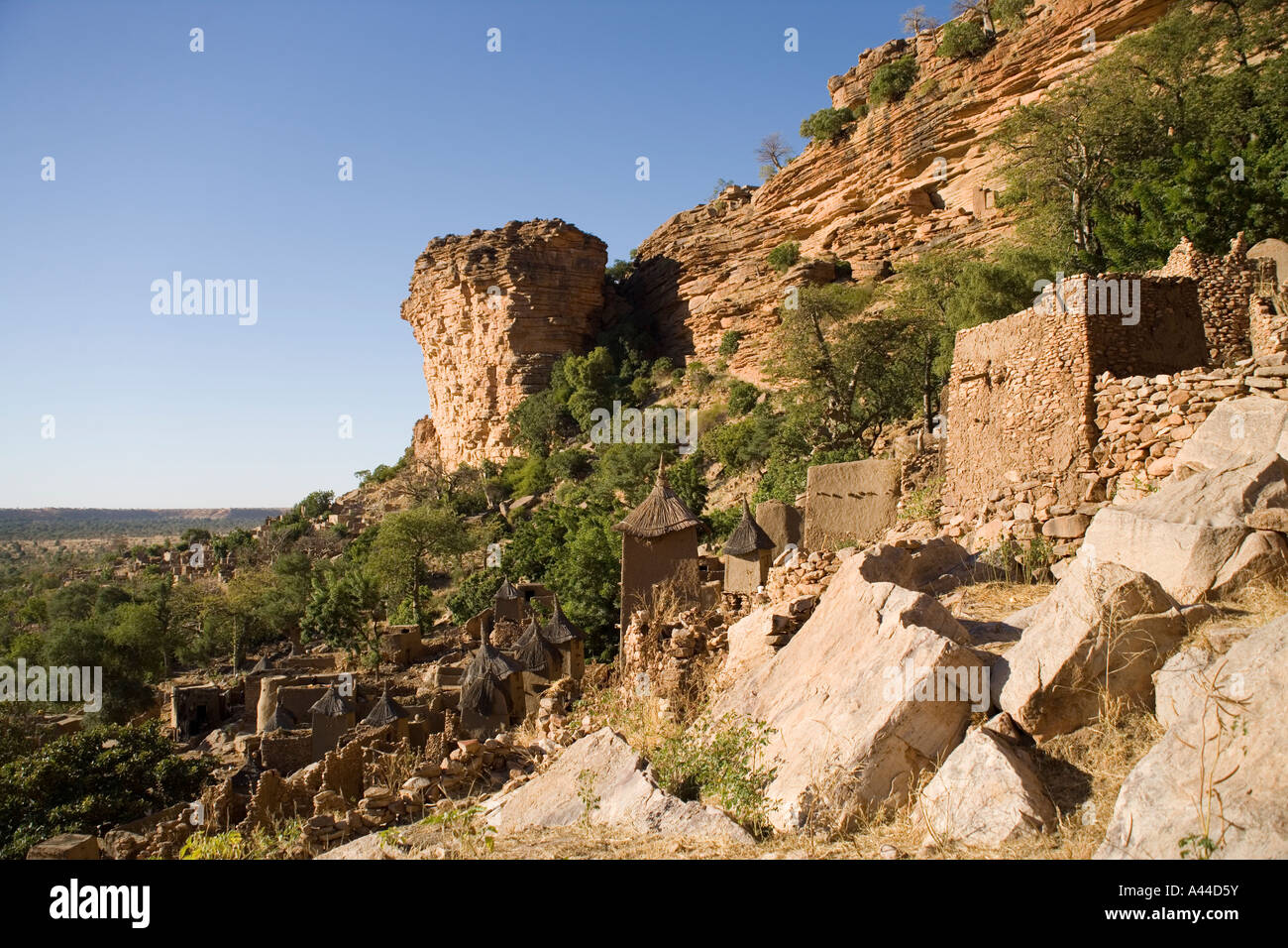 Banani village and the escarpment, Dogon Country, mali, West Africa ...