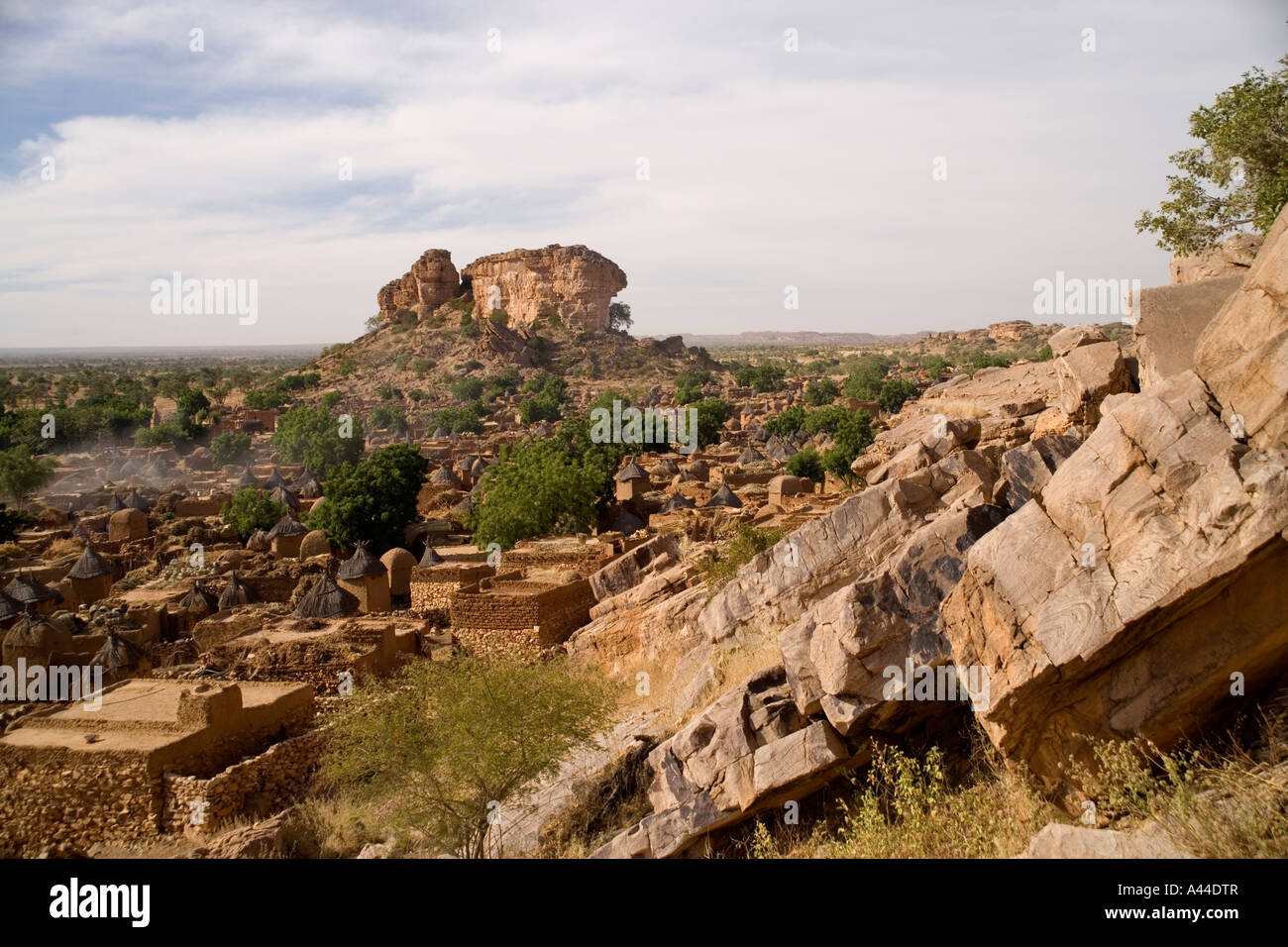 The cliffs above the village of Songo in the Dogon country, Mali, West ...