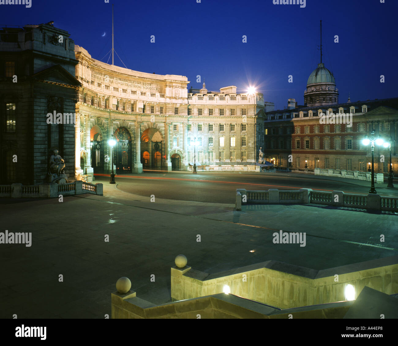 Admiralty arch architecture hi-res stock photography and images - Alamy