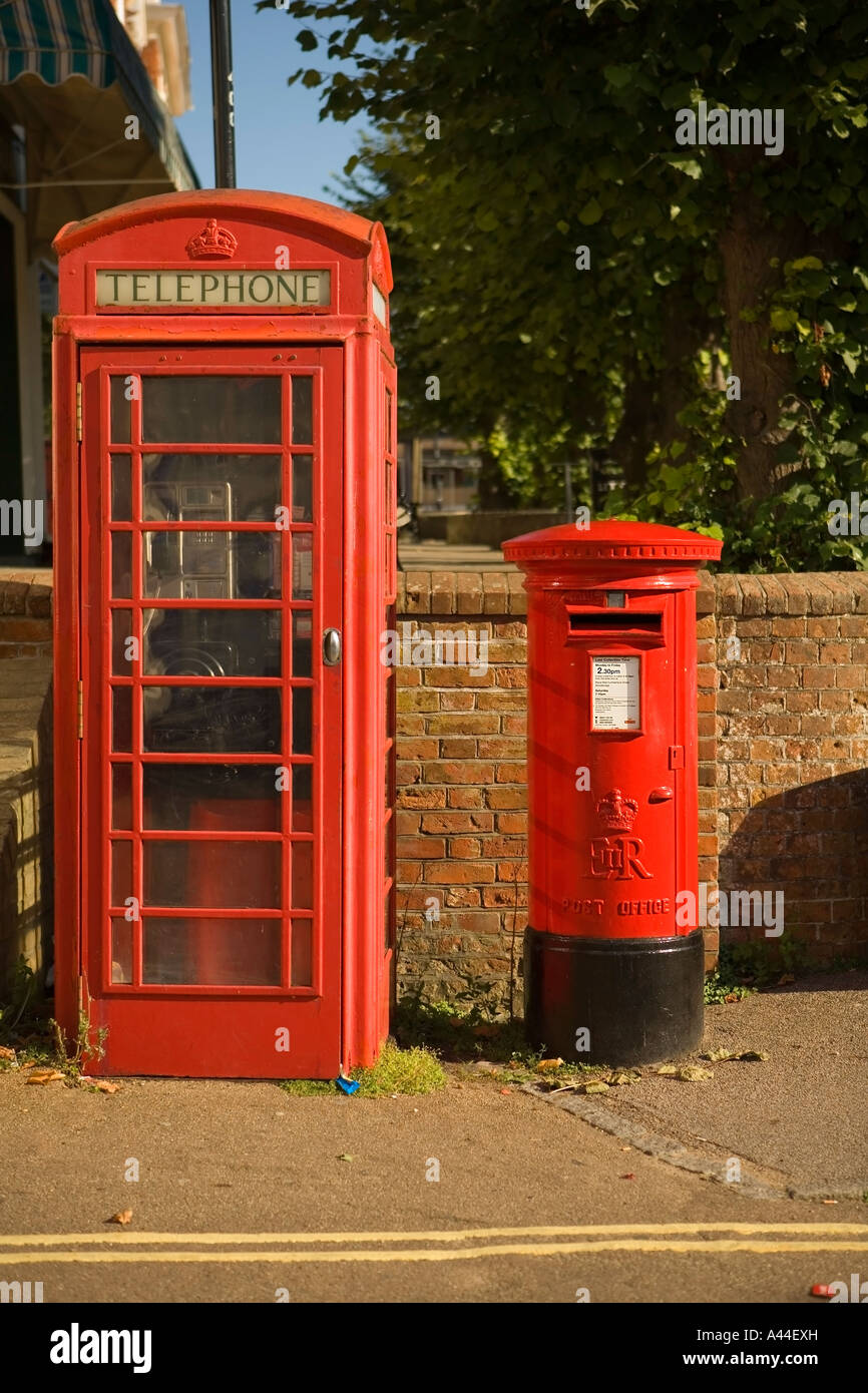 British telephone box and post box Stock Photo - Alamy