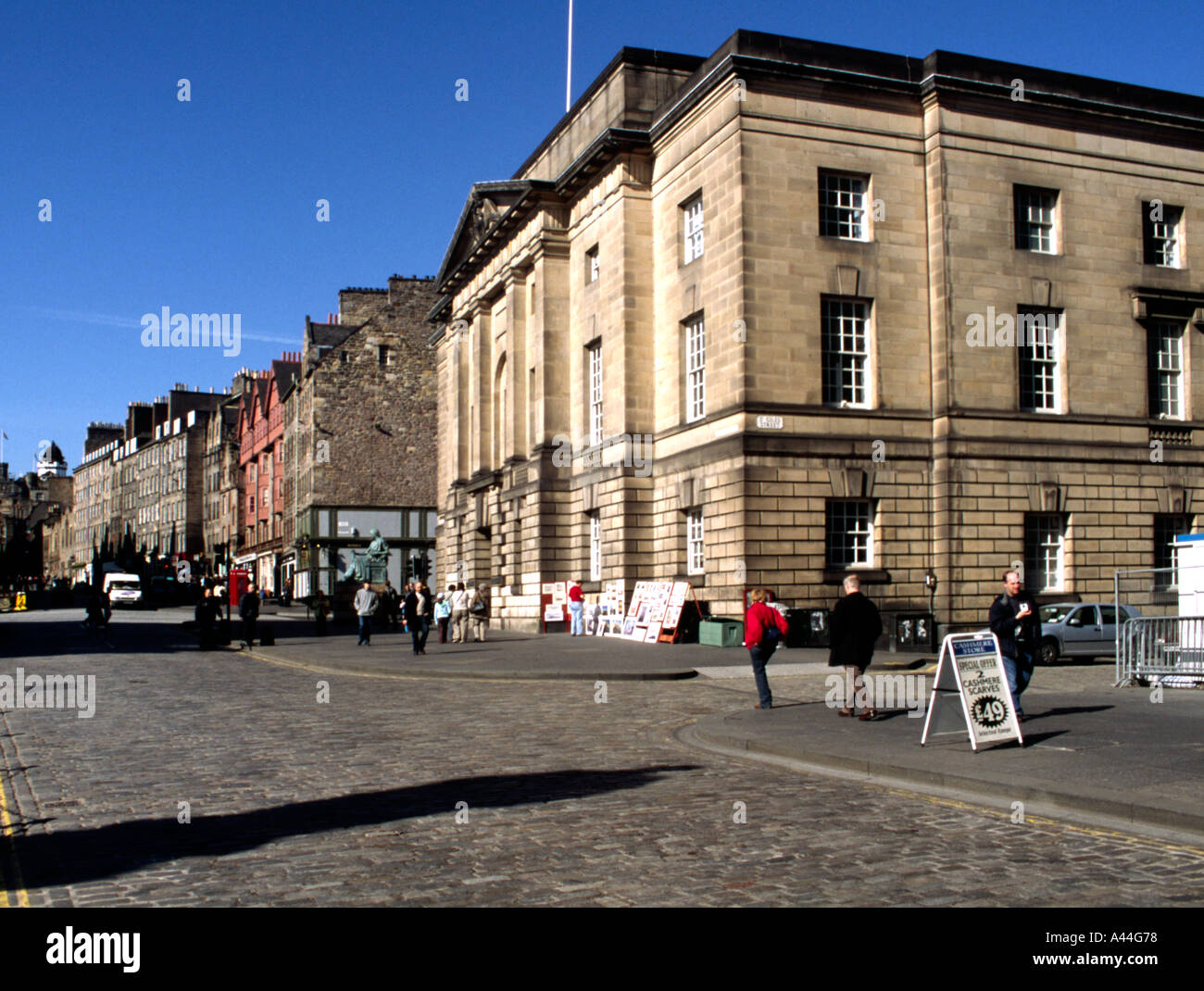 The High Court in the Royal Mile Edinburgh Stock Photo - Alamy