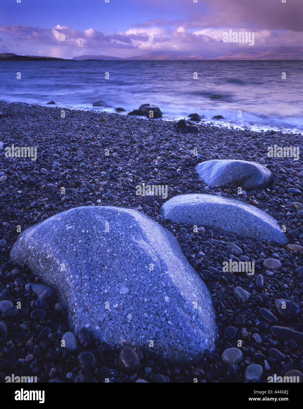 Isle of Mull at dawn viewed from Ganavan Bay near Oban, Argyll Stock ...