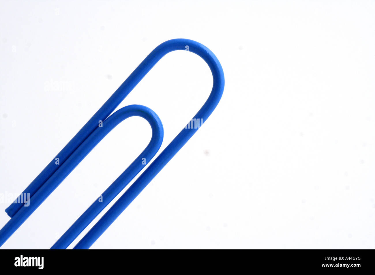 Blue plastic paperclip hi-res stock photography and images - Alamy