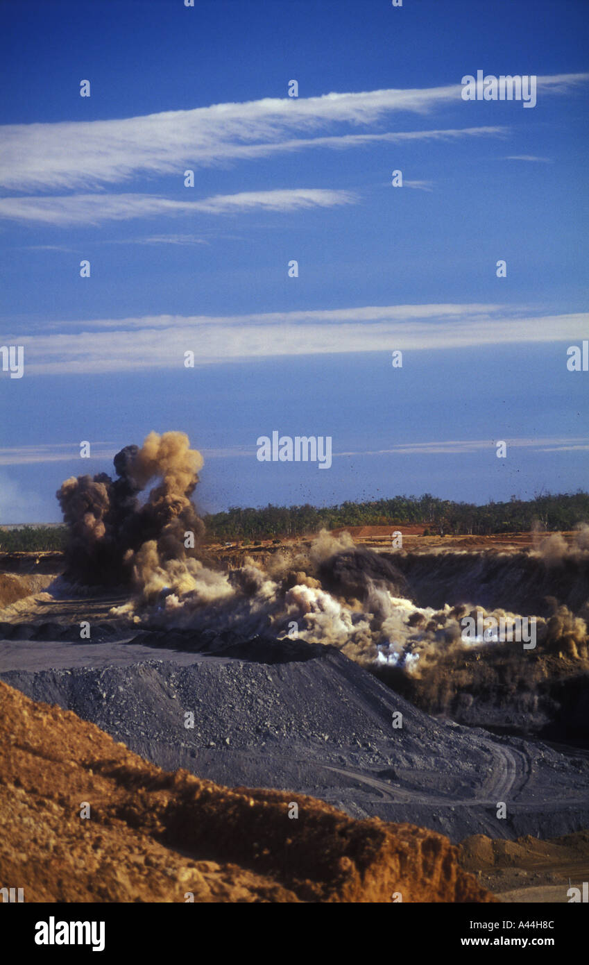 Gelignite explosion hi-res stock photography and images - Alamy
