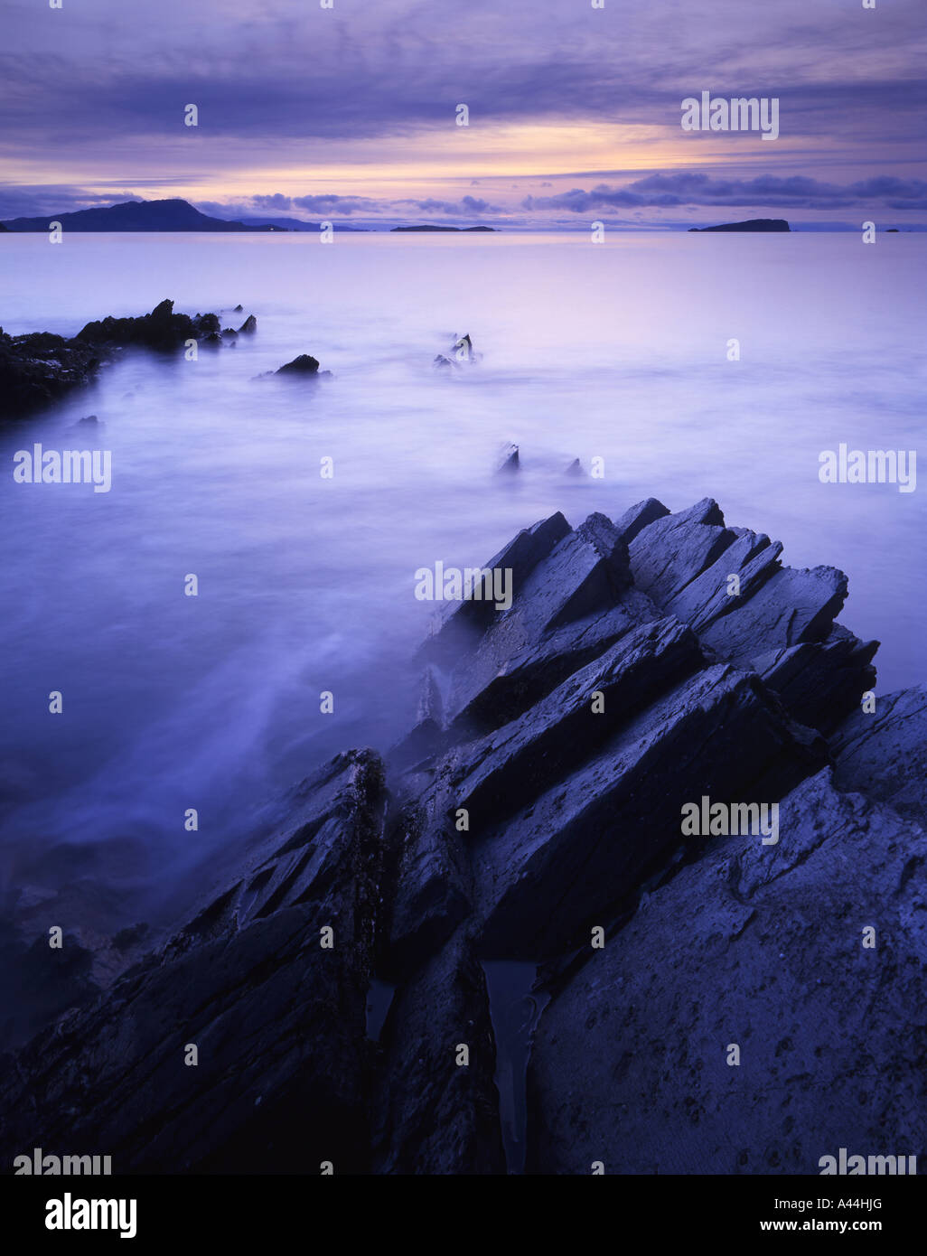 Slate spine, Isle of Seil, Argyll Stock Photo - Alamy