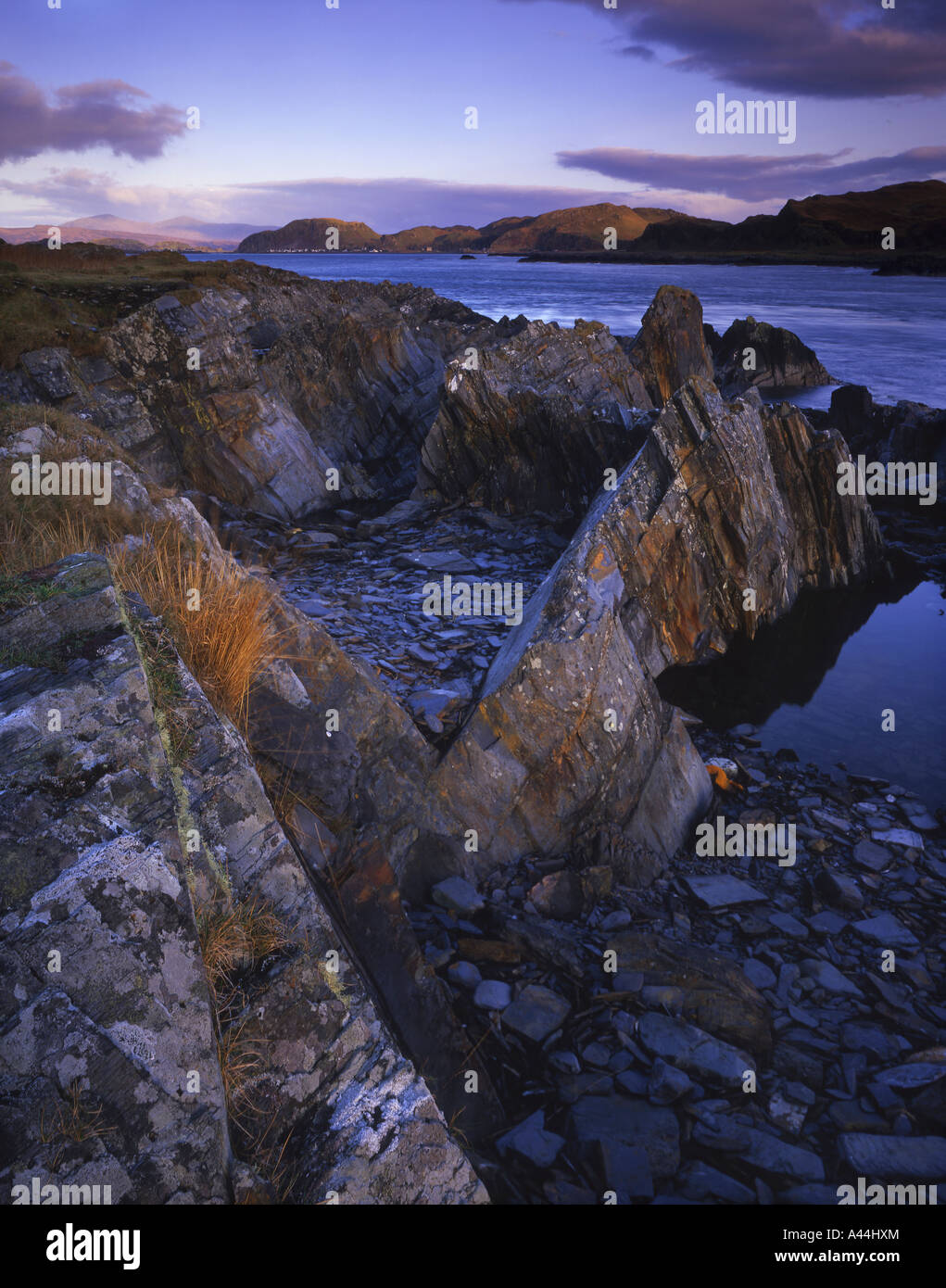 Sound of luing hi-res stock photography and images - Alamy