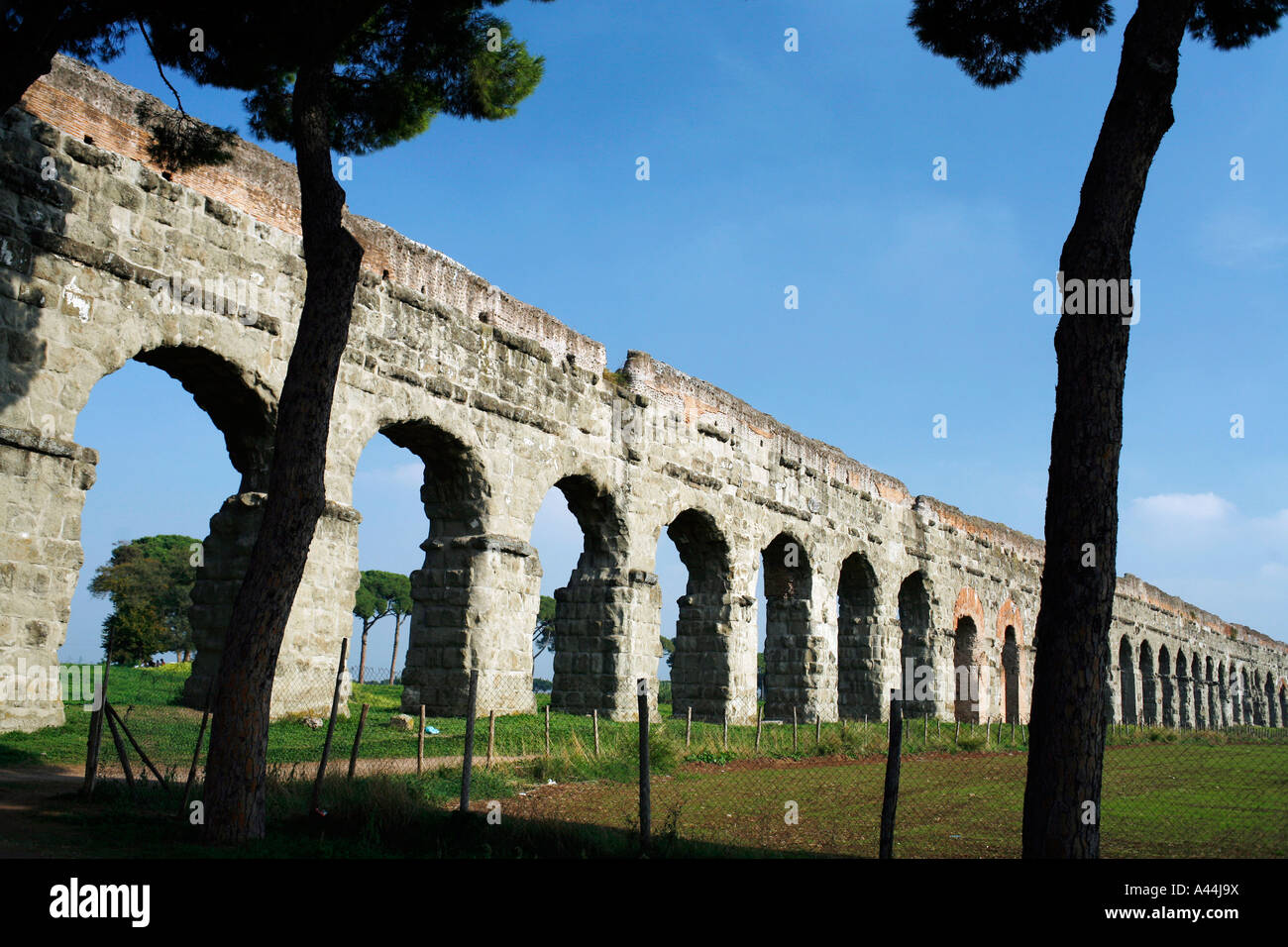 Water supply structure hi-res stock photography and images - Alamy