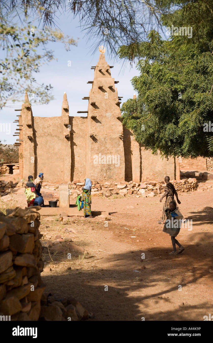 The adobe Mosque in the village of Songo in the Dogon country, Mali ...