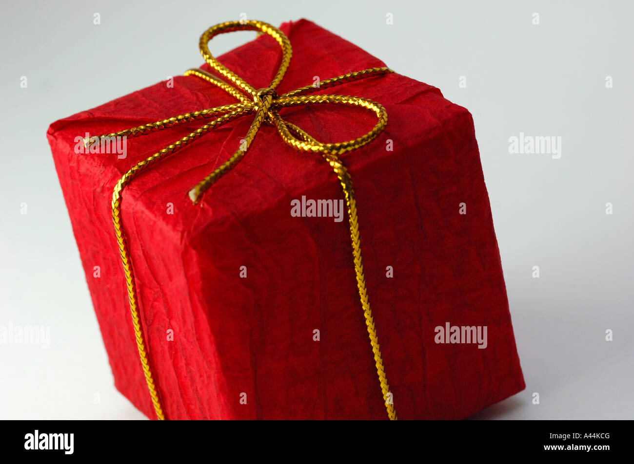 Tissue paper wrapped present hi-res stock photography and images - Alamy