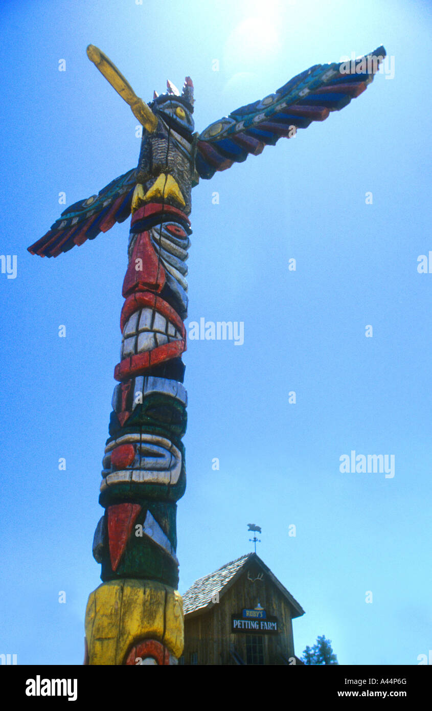 Native American Totem Pole Stock Photo - Alamy