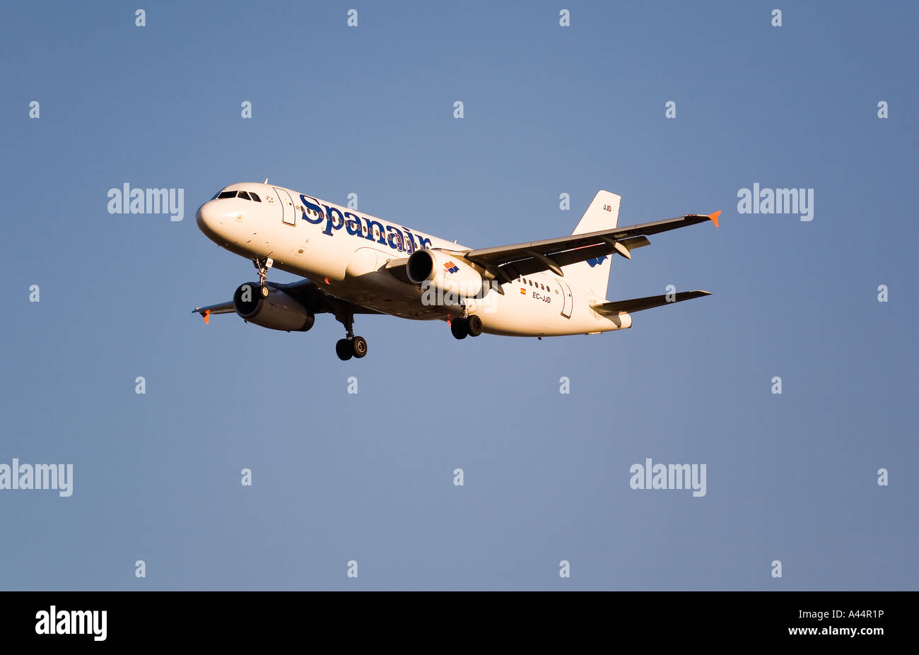 Spanair plane hi-res stock photography and images - Alamy