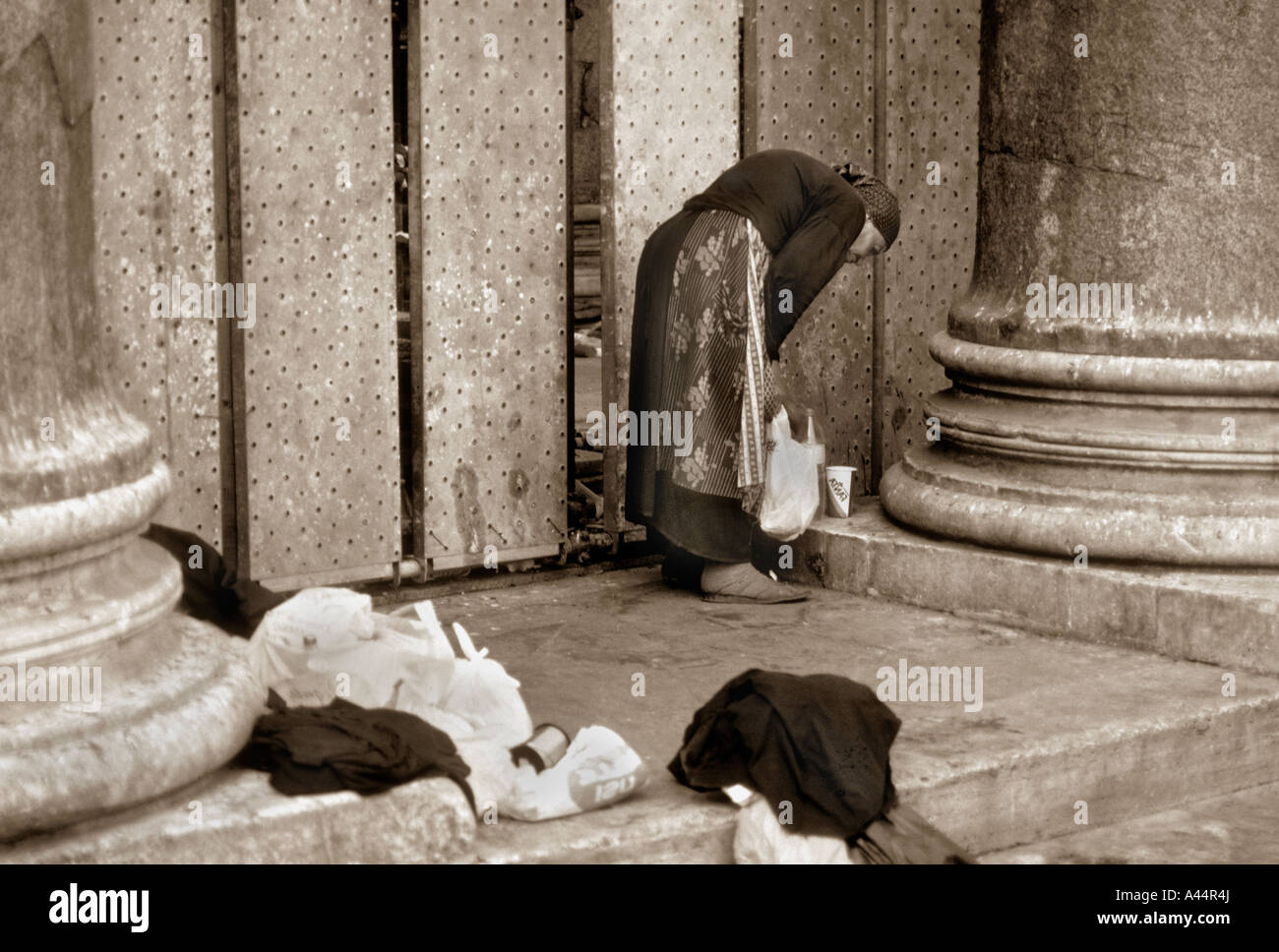 Bag lady homeless hi-res stock photography and images - Alamy
