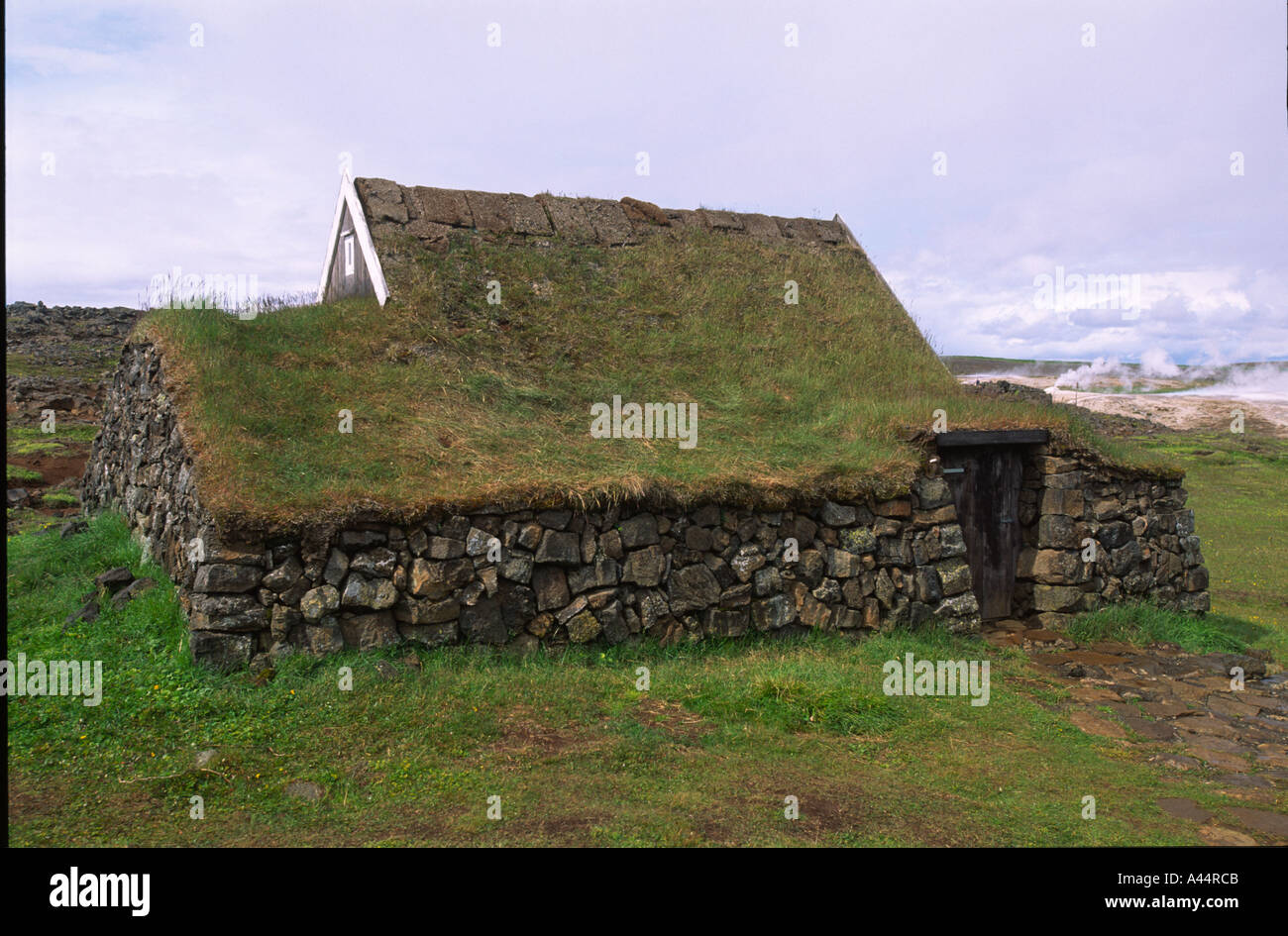 TRADITIONAL ICELANDIC HOUSE Stock Photo - Alamy