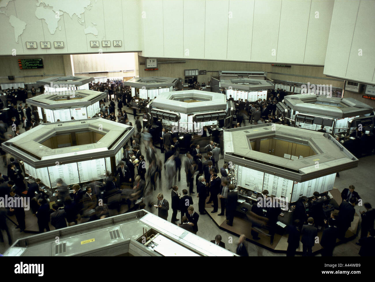 old stock exchange london 1986 Stock Photo - Alamy