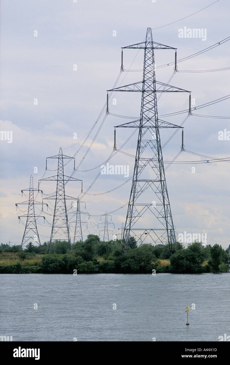 power pylons chain rye house gas power station hoddeston hertfordshire ...